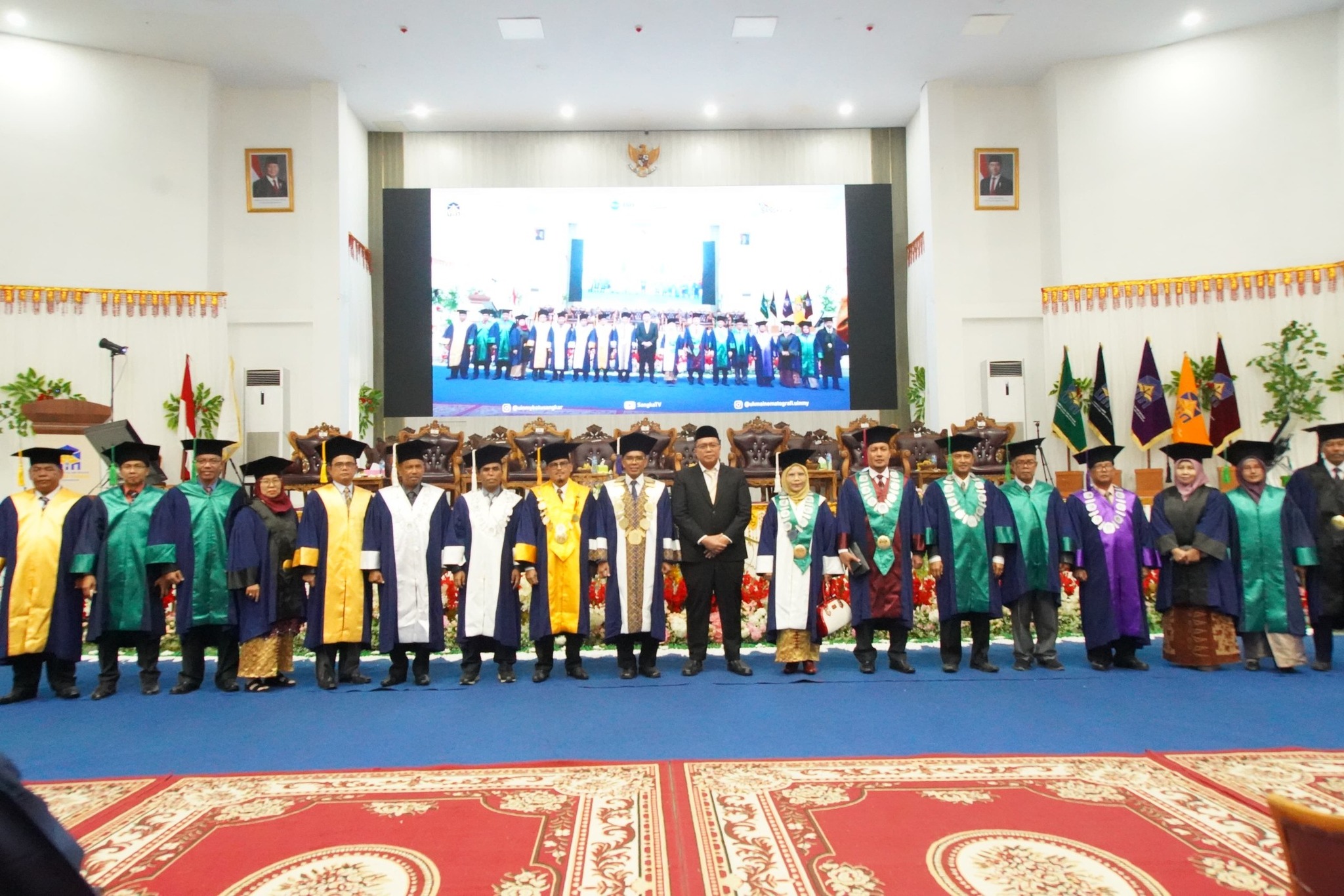 Ratusan Mahasiswa UIN Mahmud Yunus Diwisuda, Wabup Ahmad Fadly : Jangan ...
