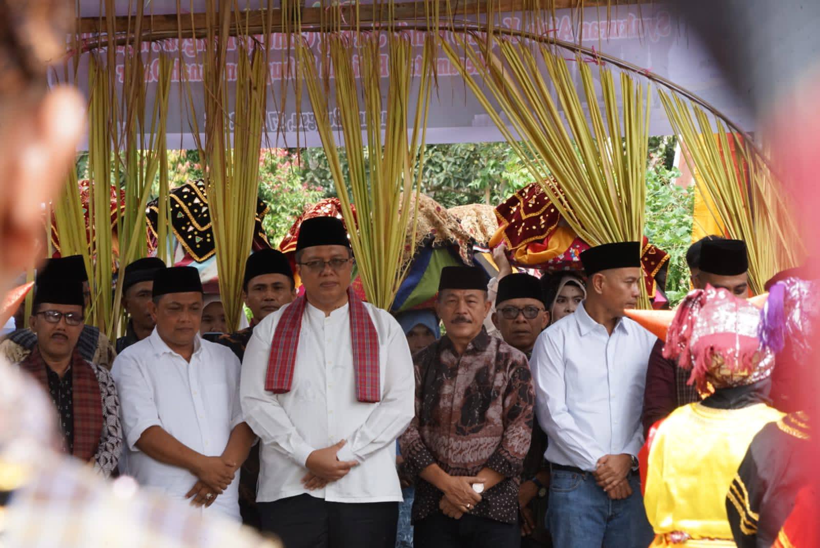 Hadiri Alek Kapalo Banda Wabup Ahmad Fadly Ajak Masyarakat Jaga Dan ...